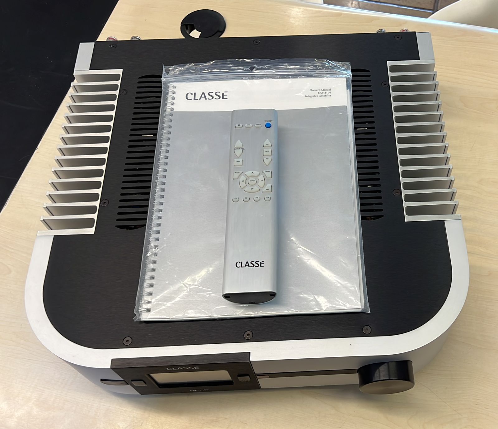 CLASSE CAP2100 Full Balanced 100 Watts - Loja HIFICLUB